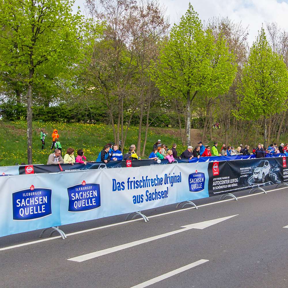 Bandenbanner bedrucken bei MaXxPrint - Jetzt bestellen! | MaXxPrint